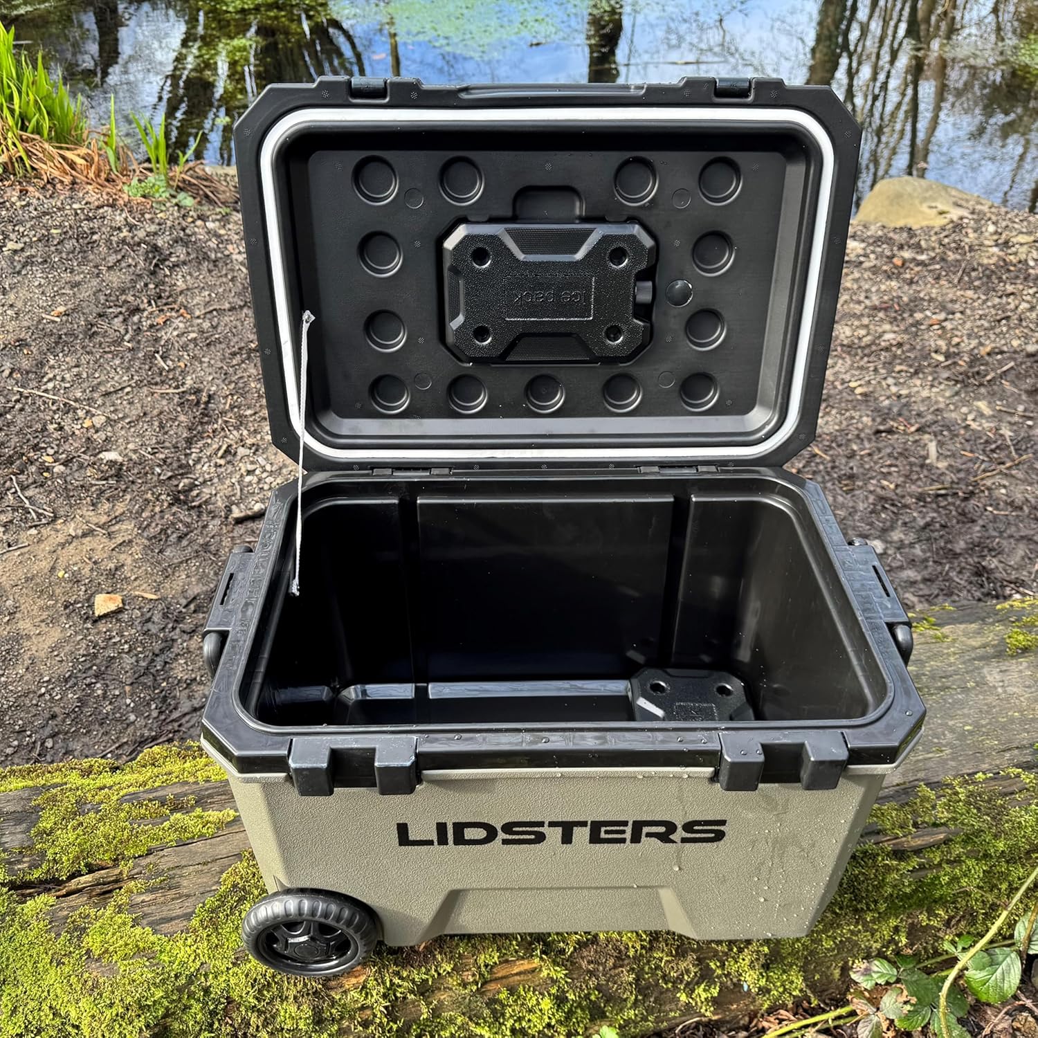 LIDSTER DELUXE COOL BOX - UK Carp Tech